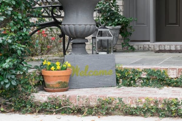 Spring Front Porch Ideas · Nourish and Nestle