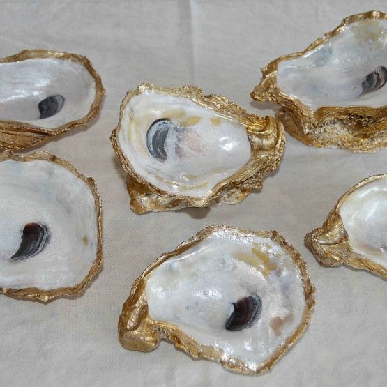 Ten Great DIY Oyster Shell Crafts · Nourish and Nestle