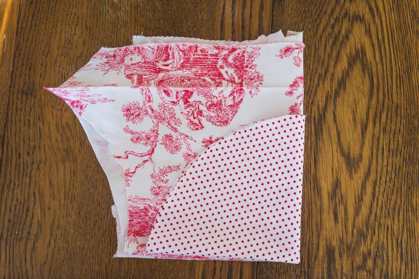 How to Make Scented Sachets with Lavender · Nourish and Nestle