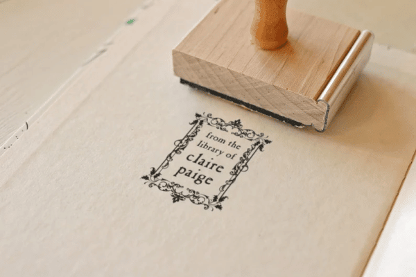 19 Literature Themed Gifts for Book Lovers · Nourish and Nestle