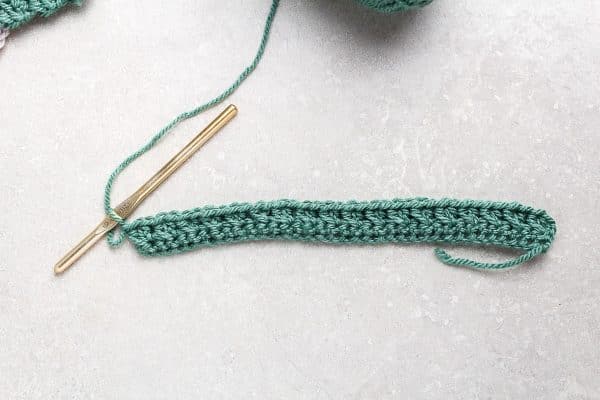 Checkerboard Crochet Blanket Pattern · Nourish and Nestle