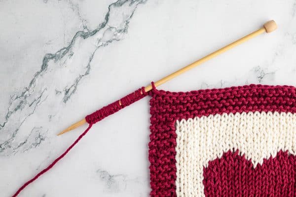 Knit Heart Potholder Pattern · Nourish and Nestle